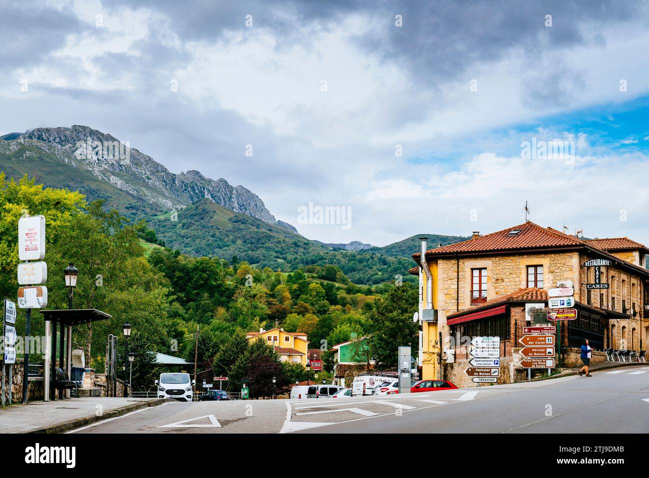 Arenas de Cabrales is one of the populations that give access to the ...