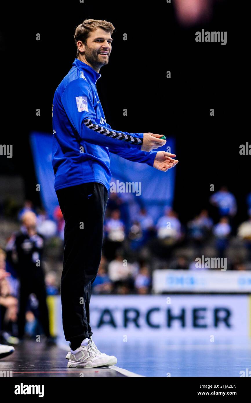 Stuttgart, Germany. 15th Dec, 2023. Handball: 1st Bundesliga, men, 2023 ...