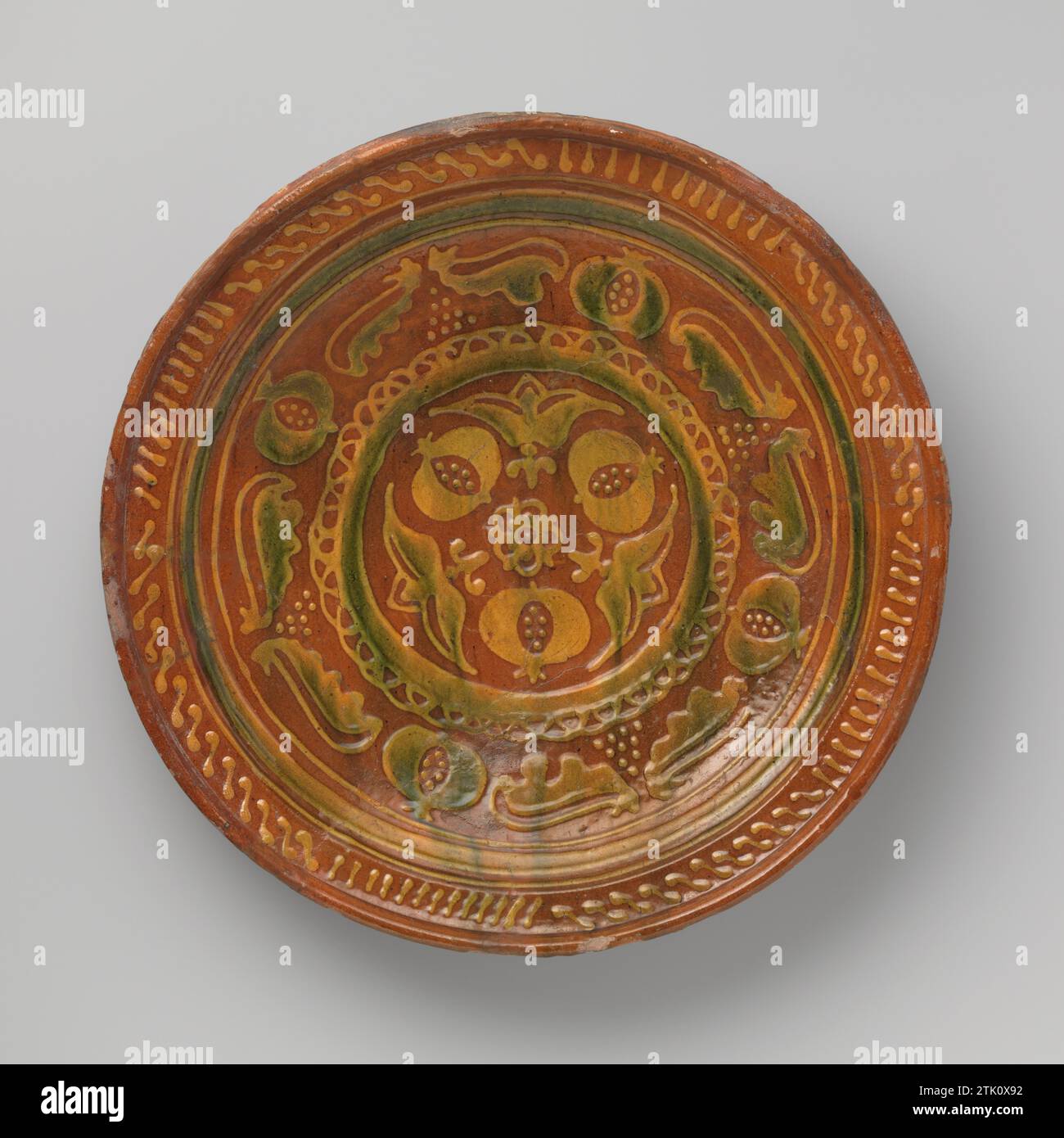 Dish, Anonymous, c. 1600 - c. 1640 Round dish of lead glaze pottery, on three shell -shaped legs ...