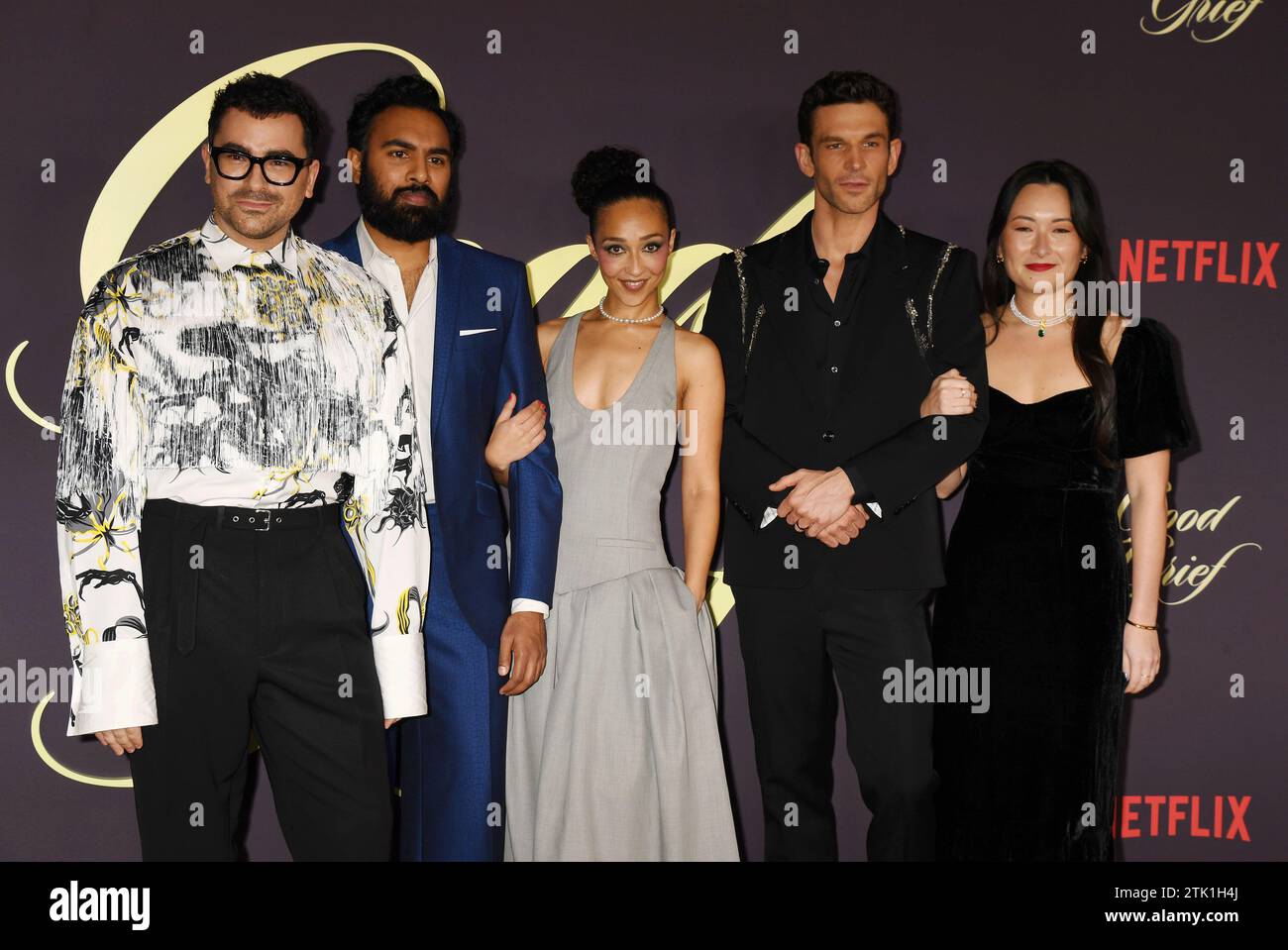 LOS ANGELES, CALIFORNIA - DECEMBER 19: (L-R) Dan Levy, Himesh Patel ...