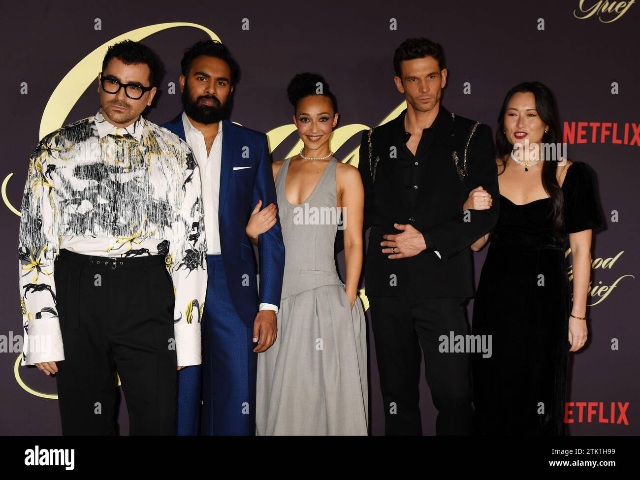LOS ANGELES, CALIFORNIA - DECEMBER 19: (L-R) Dan Levy, Himesh Patel ...
