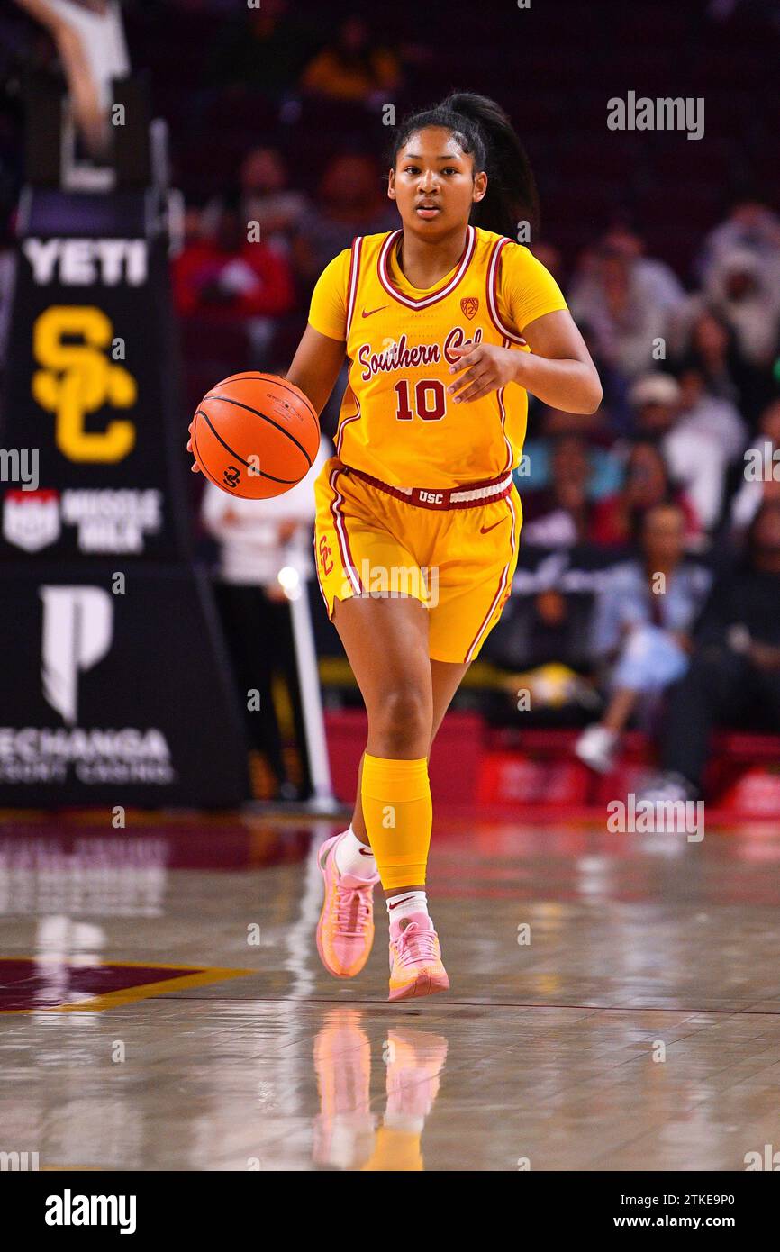 LOS ANGELES, CA - DECEMBER 10: USC Trojans guard Malia Samuels (10 ...