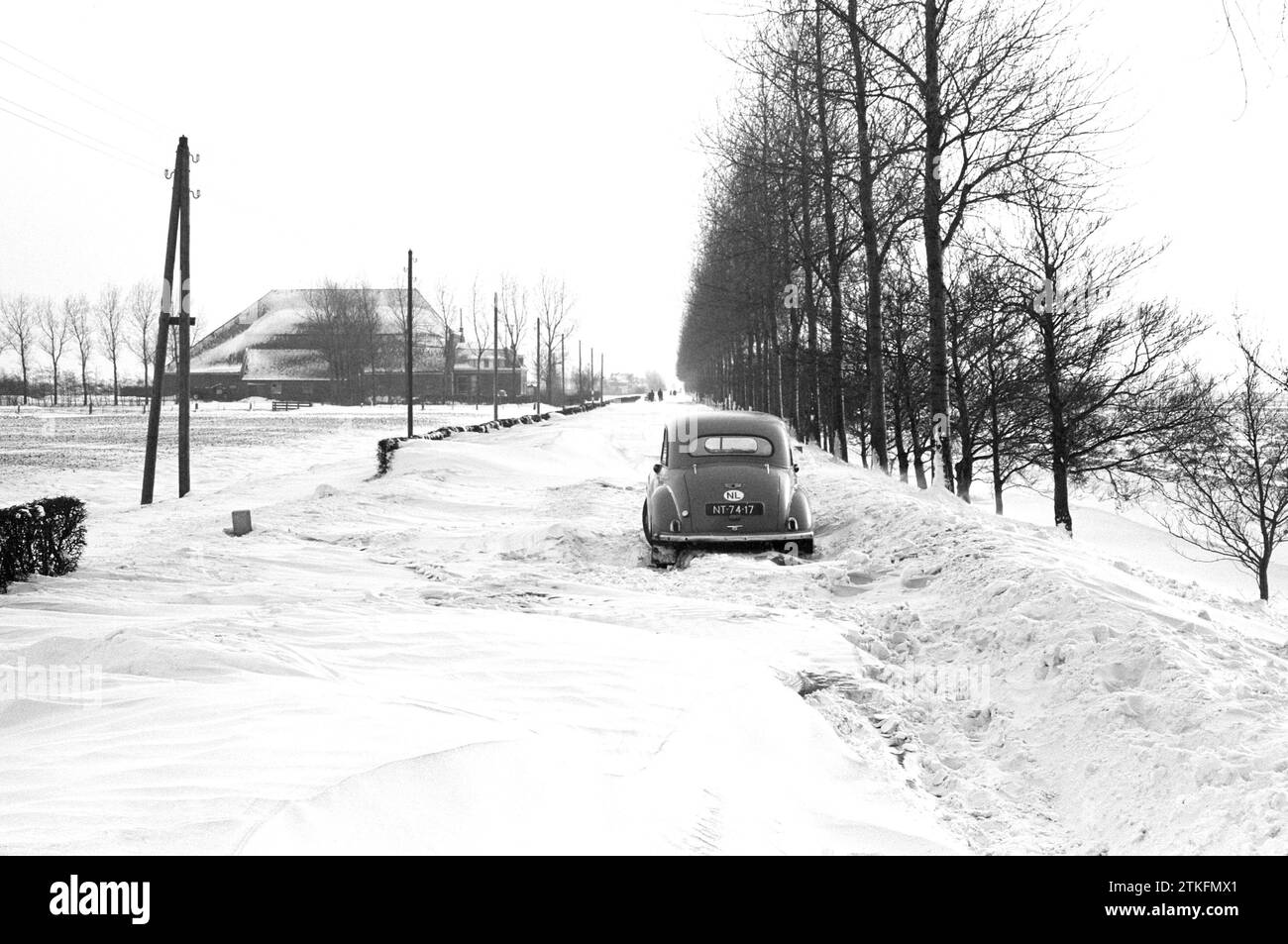 Snow 1963 hi-res stock photography and images - Alamy