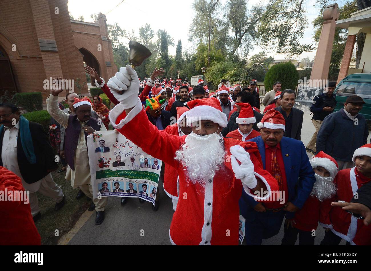 Peshawar, Peshawar, Pakistan. 20th Dec, 2023. Members of the Pakistani ...