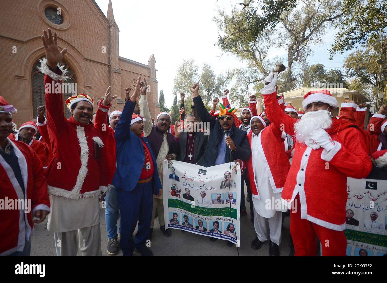 Peshawar, Peshawar, Pakistan. 20th Dec, 2023. Members of the Pakistani ...