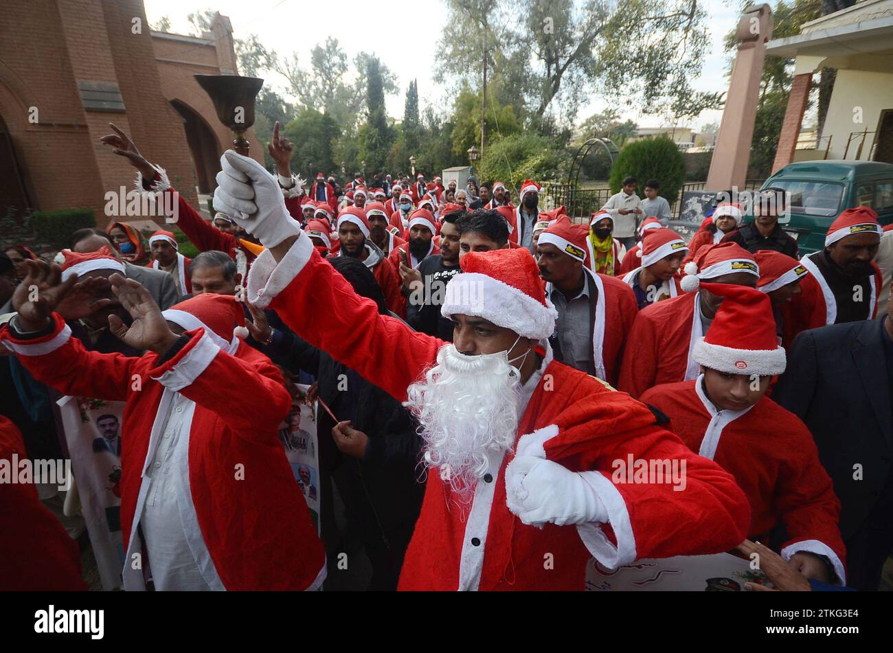 Peshawar, Peshawar, Pakistan. 20th Dec, 2023. Members of the Pakistani ...