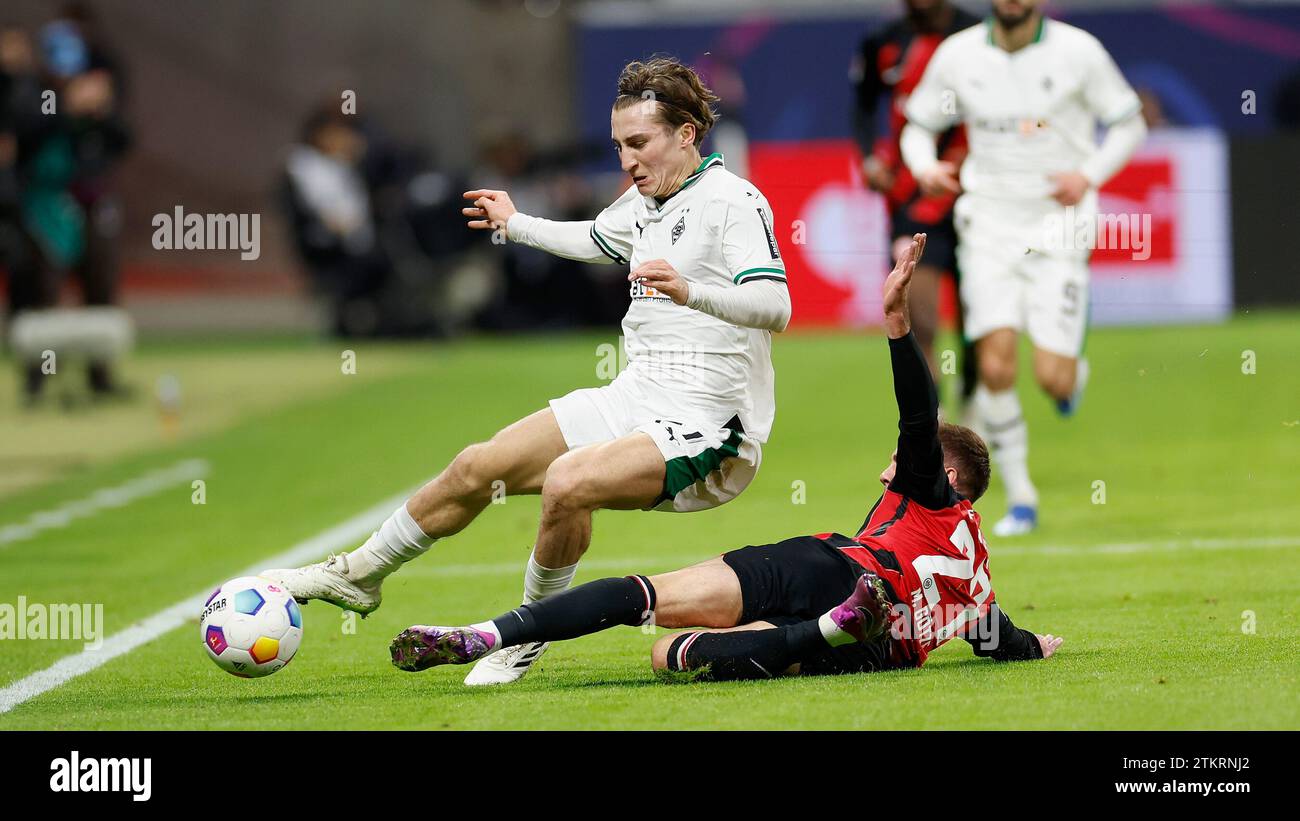 Frankfurt Am Main, Deutschland. 20th Dec, 2023. v. l. Rocco Reitz (Borussia Moenchengladbach, 27 ...