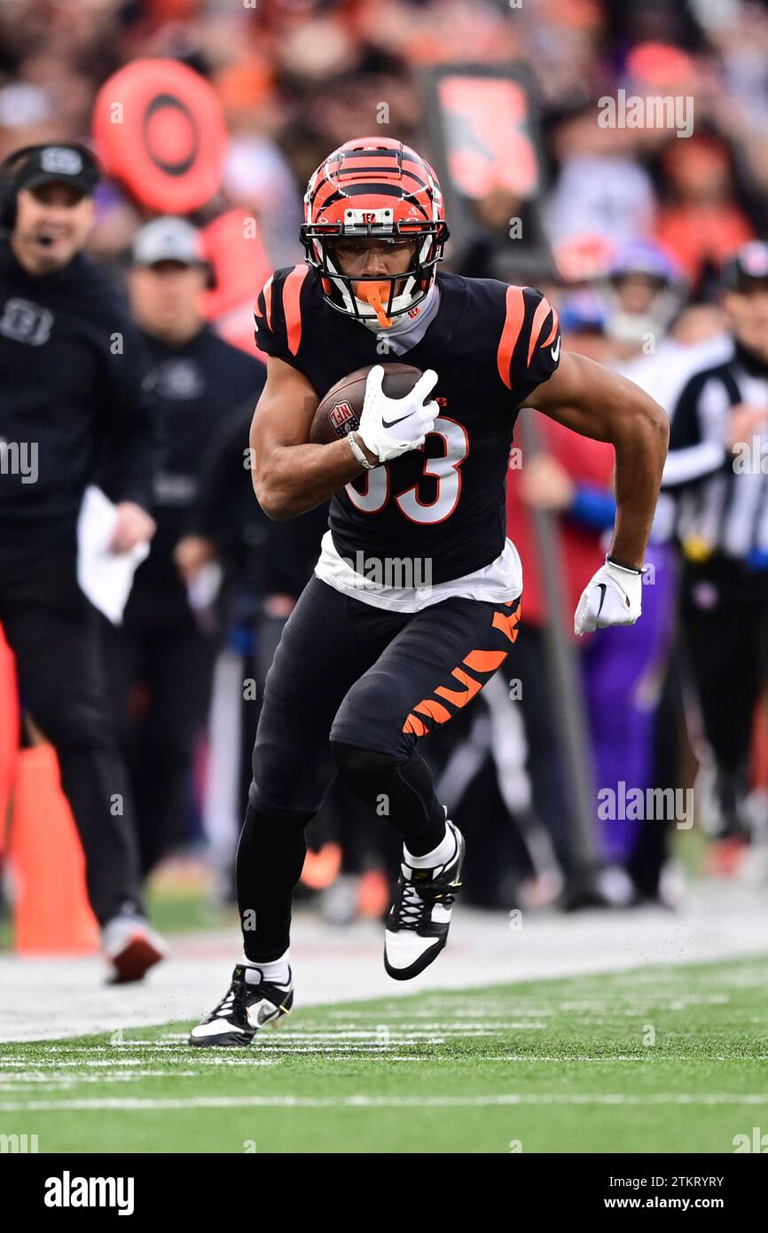 Cincinnati Bengals wide receiver Tyler Boyd (83) carries the ball ...