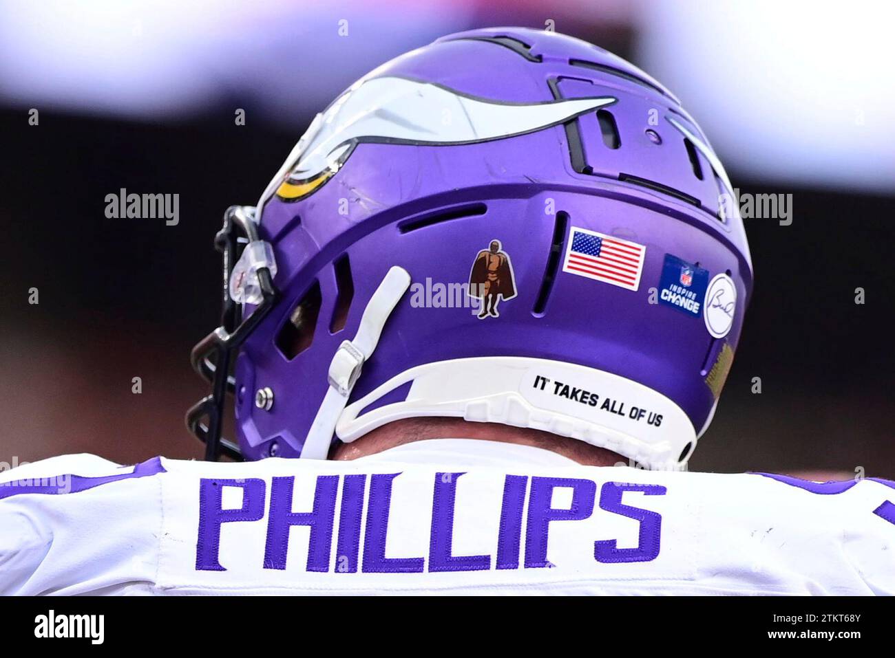 Minnesota Vikings defensive tackle Harrison Phillips (97) wears a ...