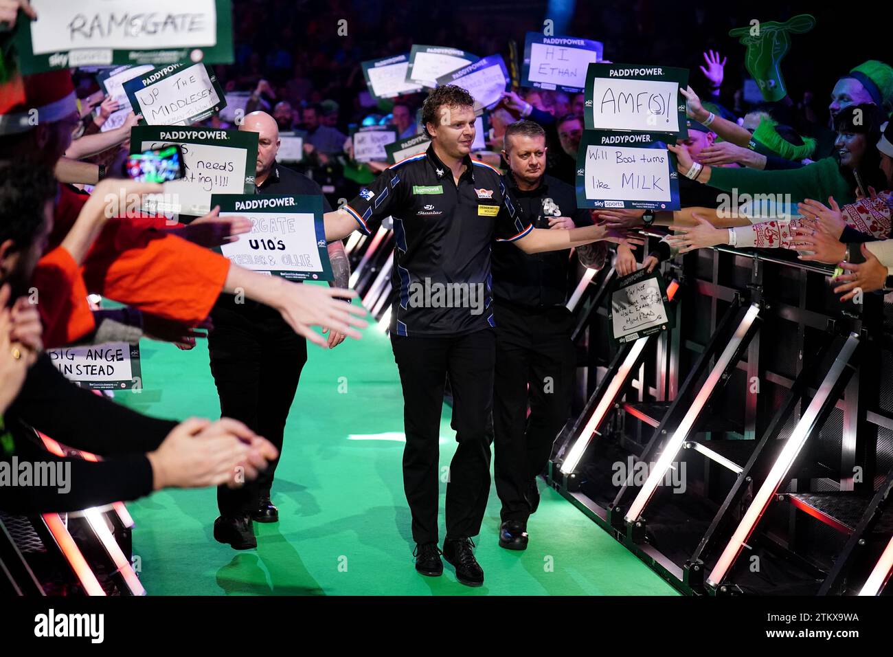 Richard Veenstra walks out to play Ben Robb (not pictured) on day six ...