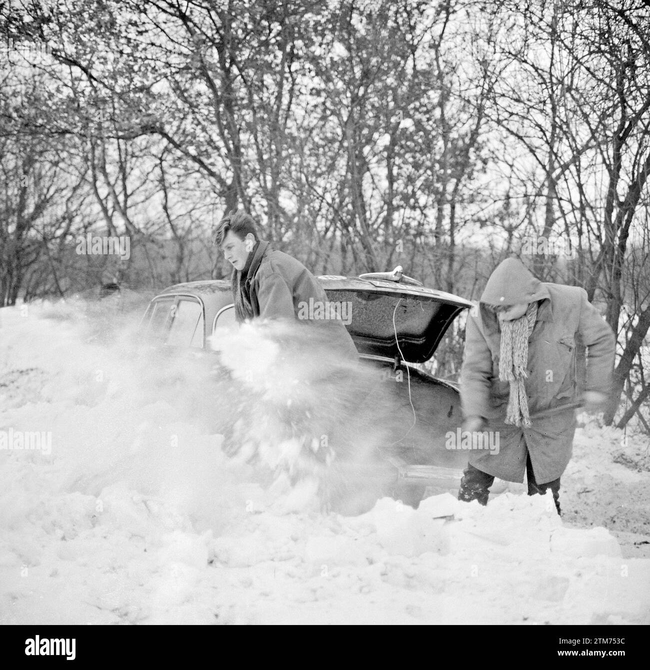 1960s snowstorm hi-res stock photography and images - Alamy