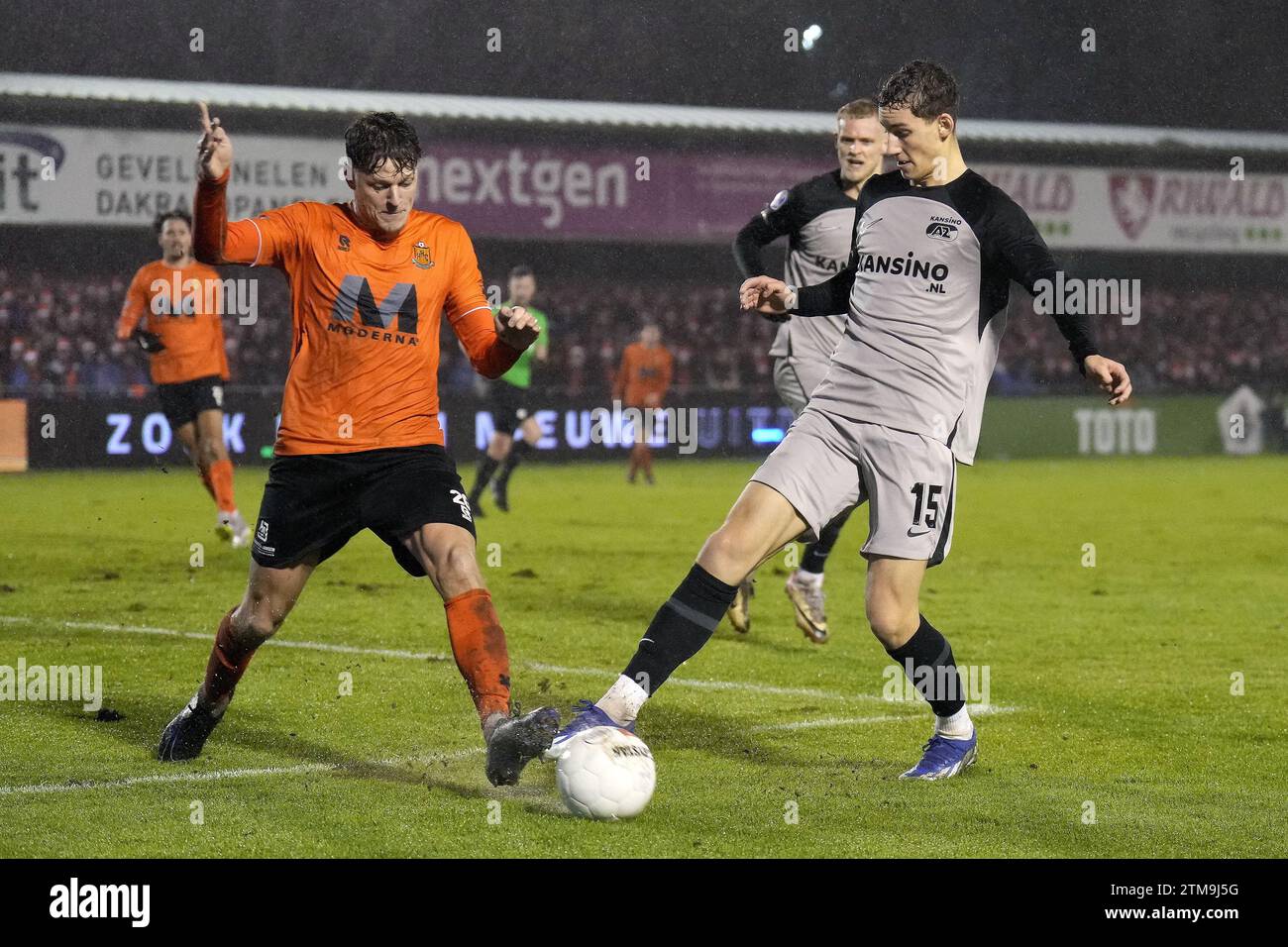 HARDENBERG - (l-r) Thomas Reinders of HHC Hardenberg, Ruben van Bommel ...