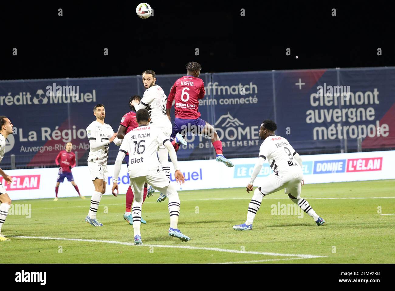 20 decembre 2023.Thierry LARRET/MAXPPP. Football. Ligue 1 Uber Eats. Clermont Foot 63 vs Stade ...