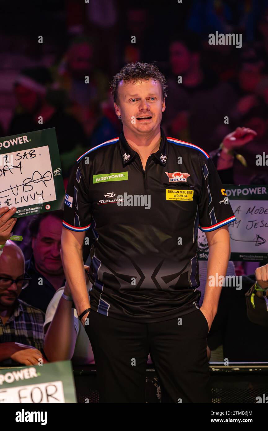 Alexandra Palace, London, UK. 20th Dec, 2023. 2023/24 PDC Paddy Power ...