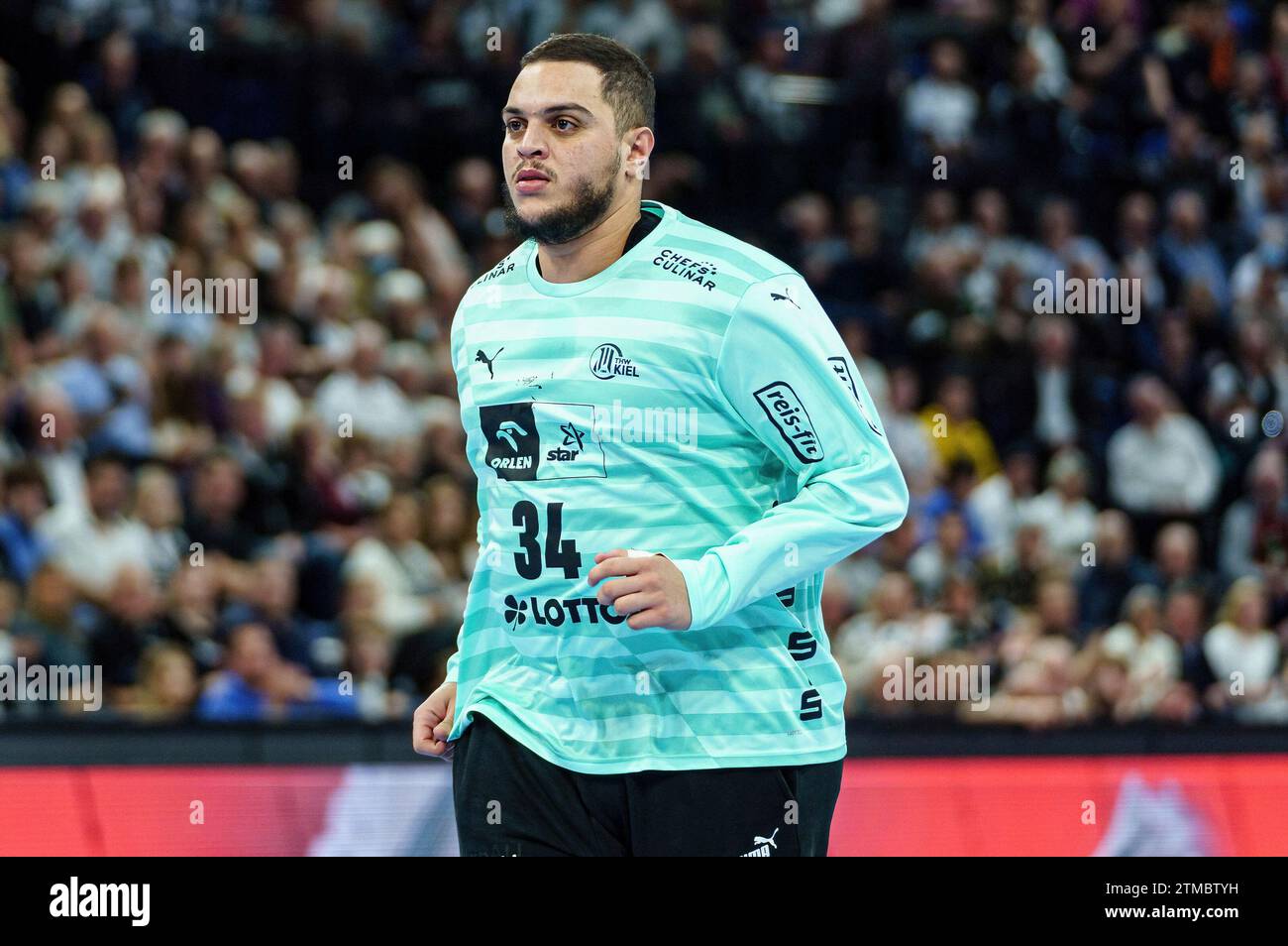Kiel, Deutschland. 20th Dec, 2023. Samir Bellahcene (THW Kiel, #34) GER ...