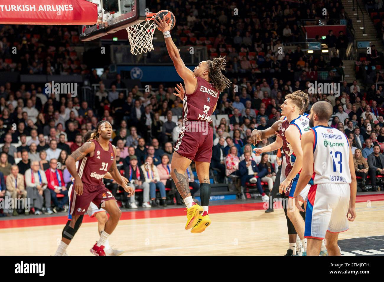 Muenchen, Deutschland. 20th Dec, 2023. Carsen Edwards (FC Bayern ...
