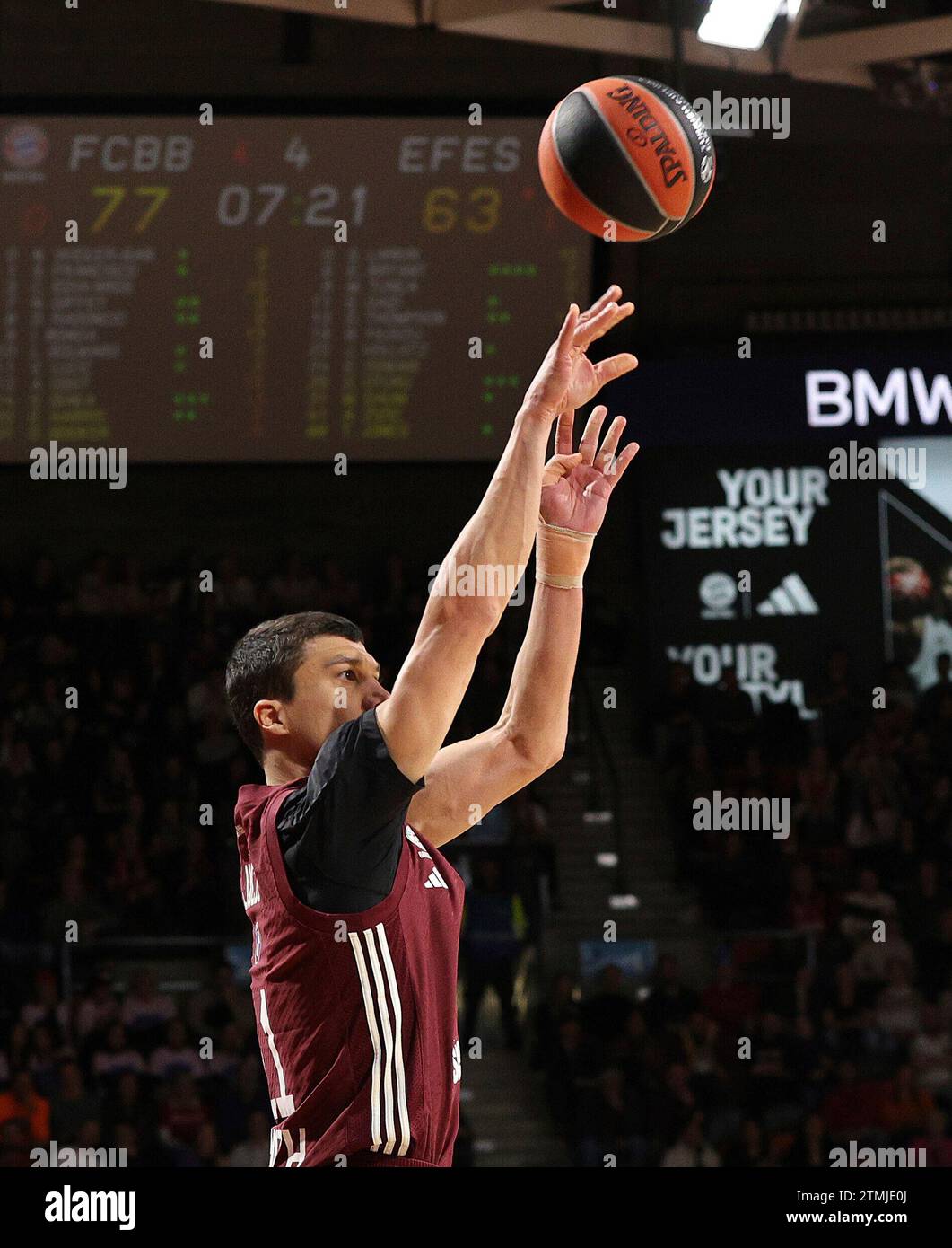 Vladimir Lucic (Bayern Basketball, #11) beim Wurf. GER, FC Bayern ...