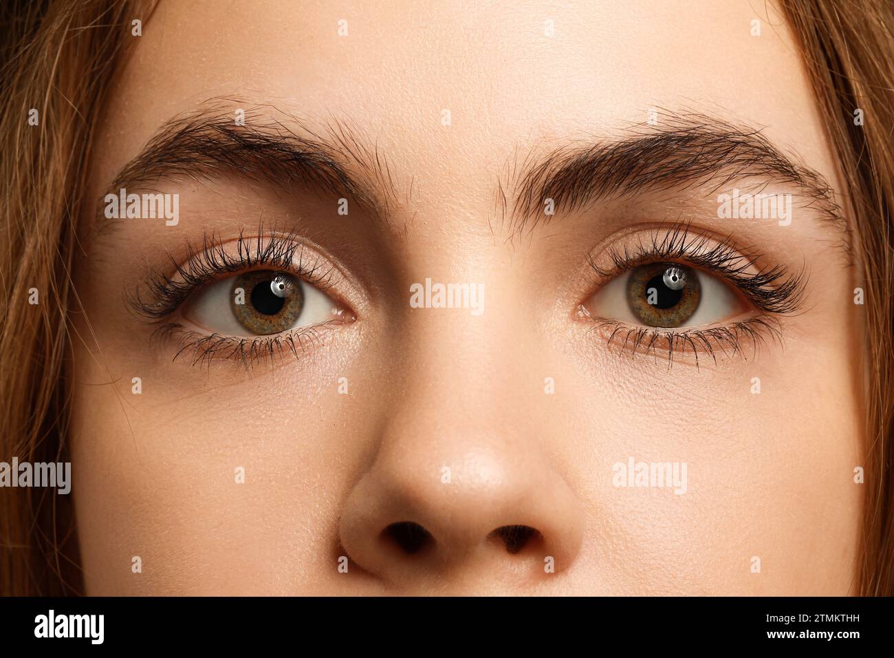 Green hazel eyes woman hi-res stock photography and images - Alamy