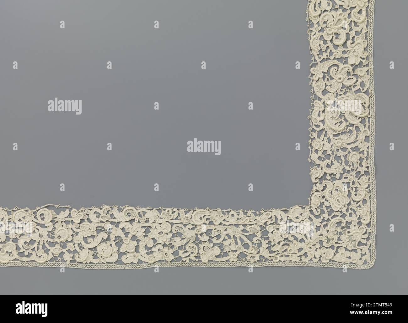 L shaped model hi-res stock photography and images - Alamy
