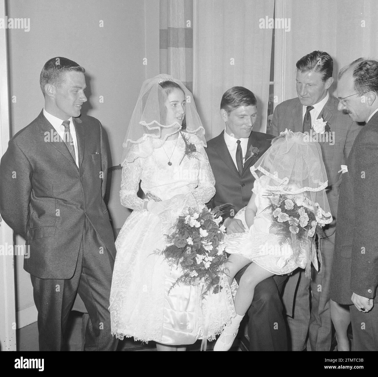 Cyclist cor schuuring hi-res stock photography and images - Alamy