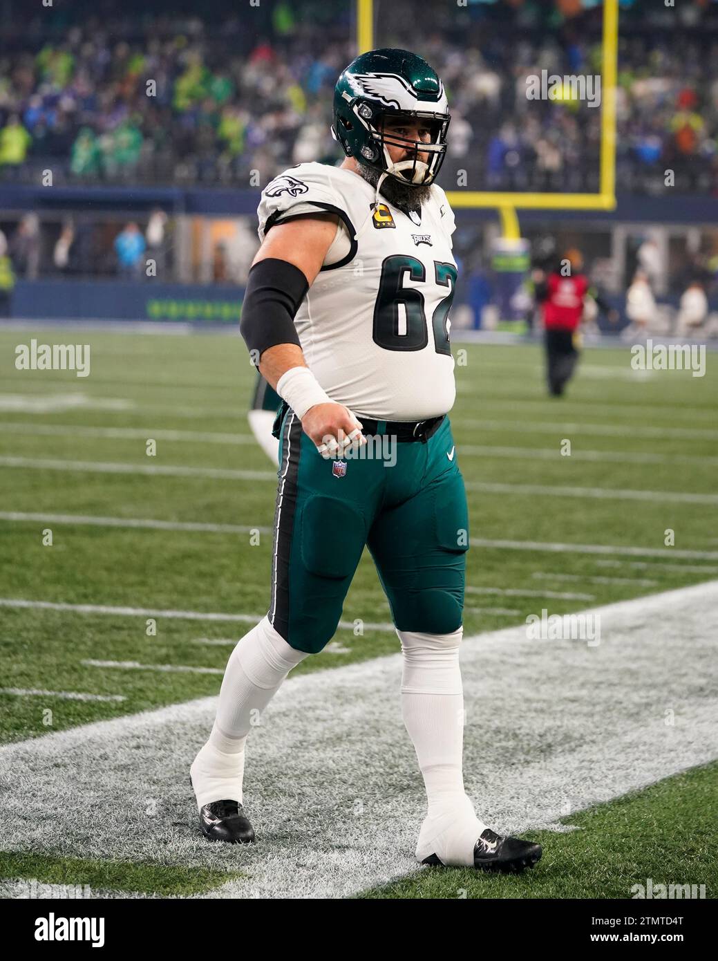 Philadelphia Eagles center Jason Kelce (62) jogs on the field before an ...