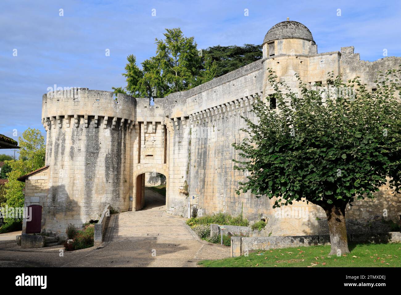 The entrance and rampart of the Bourdeilles fortified castle in ...