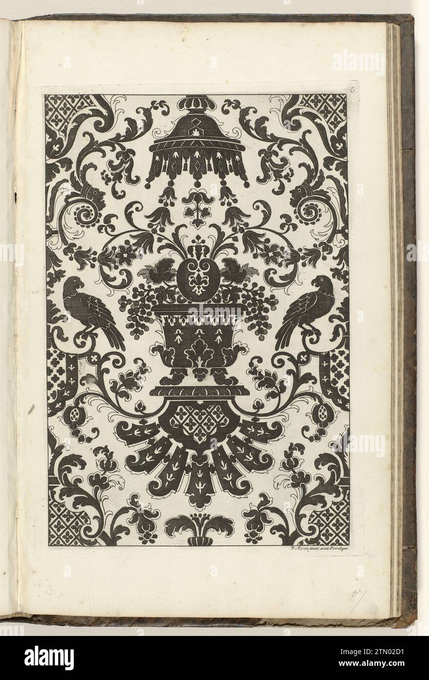 Etching pattern hi-res stock photography and images - Alamy