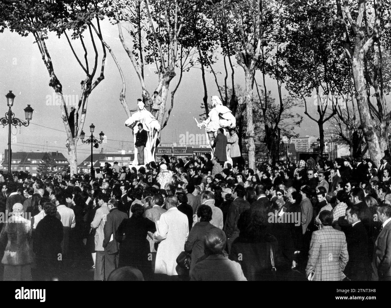 Francisco franco funeral 1975 hi-res stock photography and images - Alamy