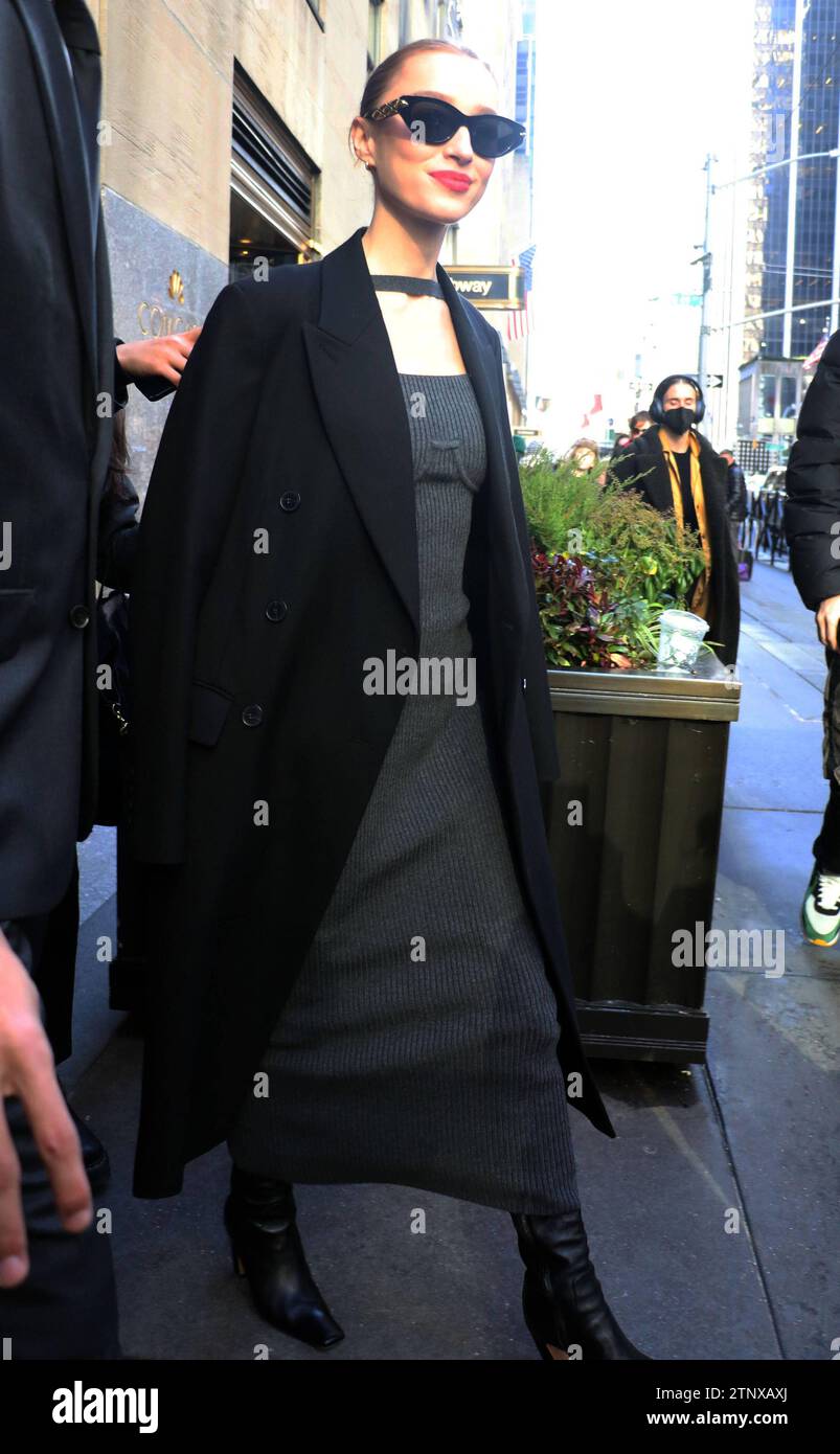 NEW YORK, NY- DECEMBER 20: Phoebe Dynevor seen exiting The Kelly ...