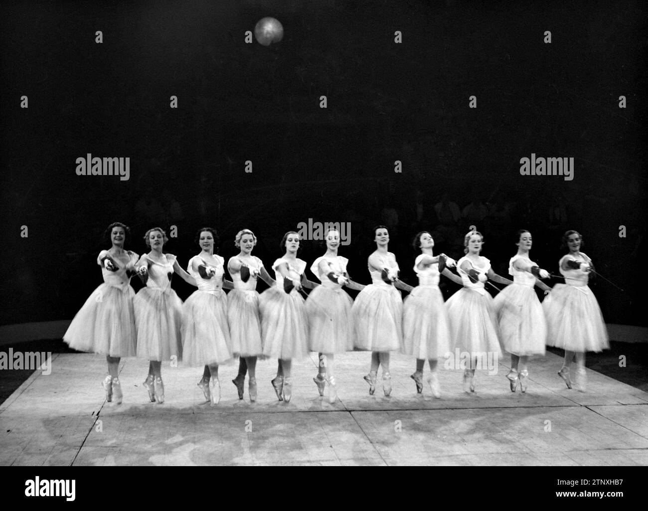 Ballet real Black and White Stock Photos & Images - Alamy