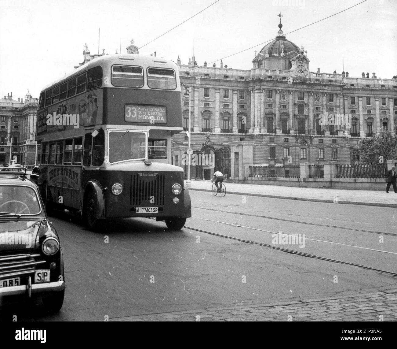 Madrid, 1958. EMT line 33 bus, which replaced the tram, on Bailén ...