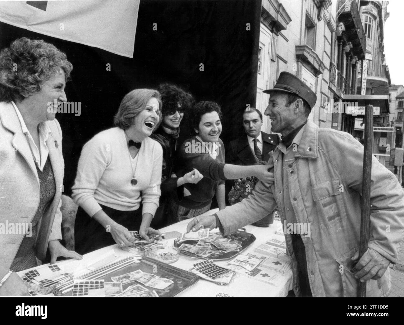Ana Sáez (Actress), Pilar de Yzaguirre (Director of the theater and ...