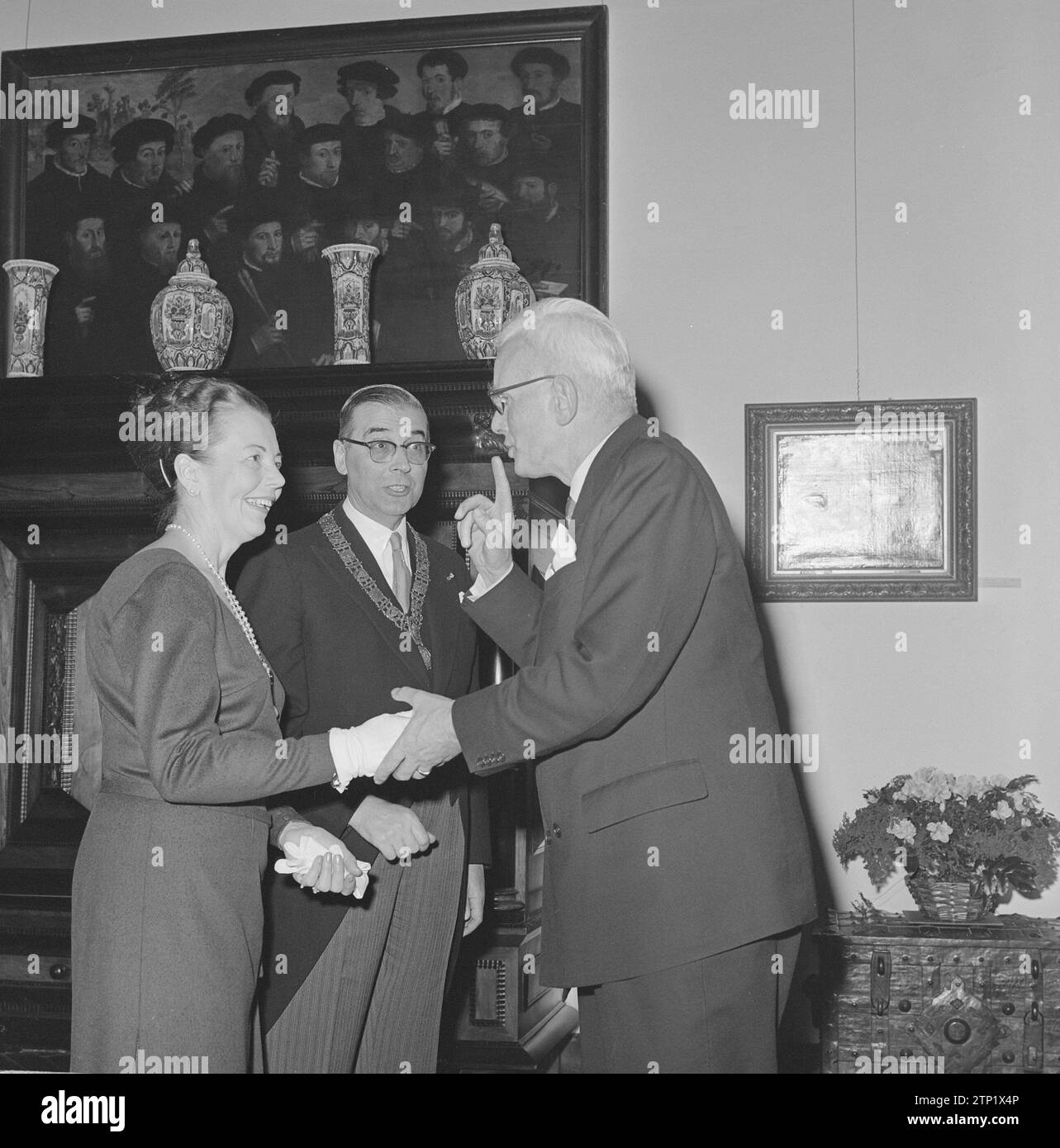 New Year's reception, Mayor Van Hall at the Stedelijk Museum ca ...