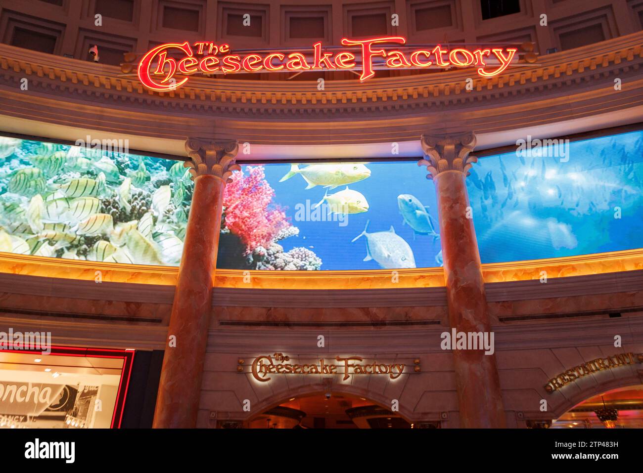 Caesar palace eating out hi-res stock photography and images - Alamy
