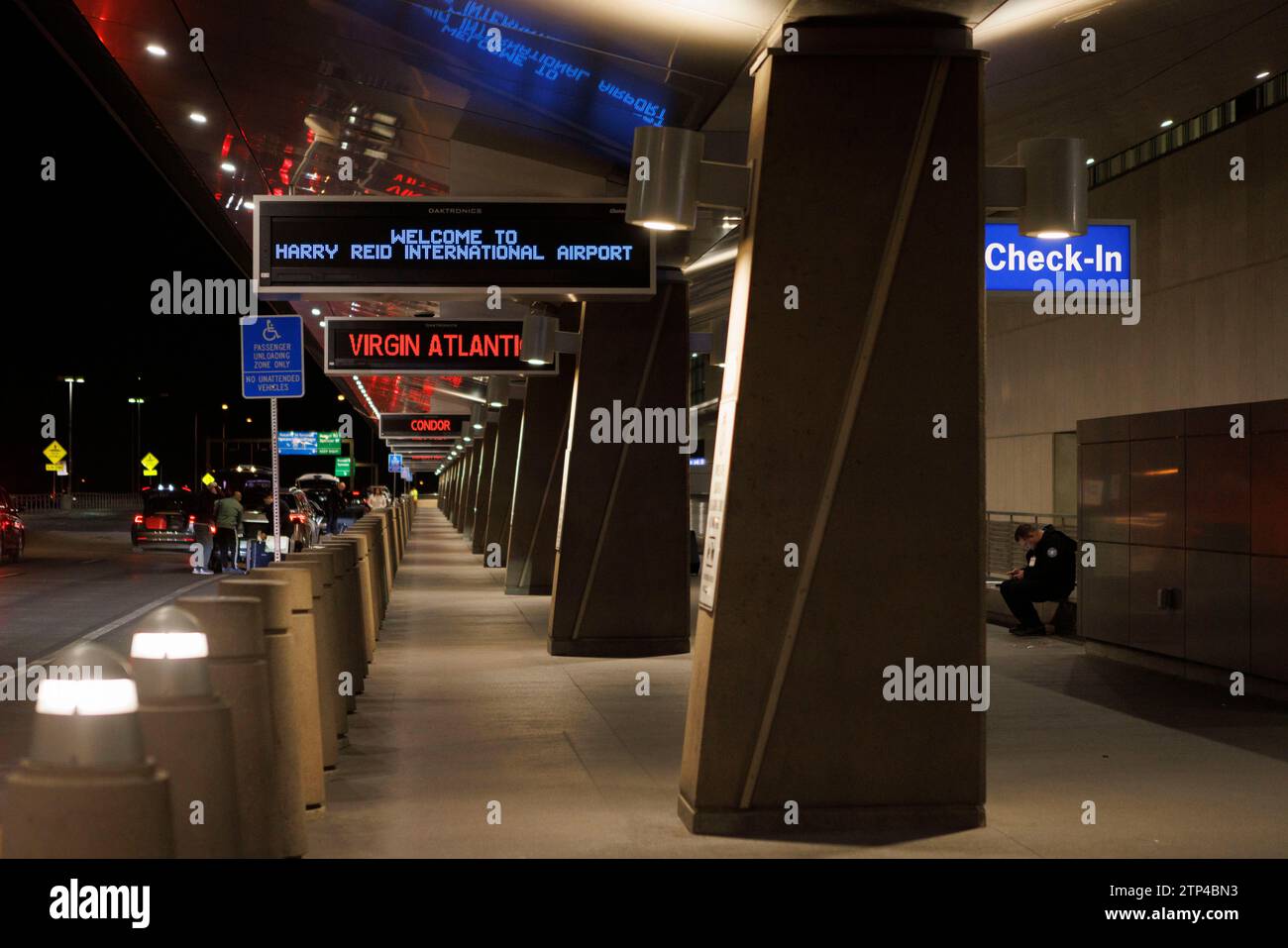 Harry reid international airport terminal 3 hi-res stock photography ...