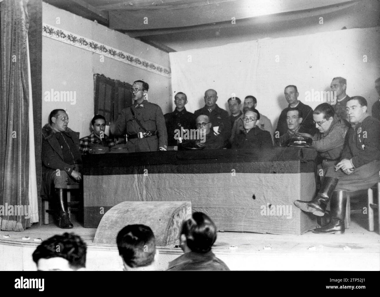 02/24/1937. Lieutenant Colonel (Julian Fernandez) digs giving a speech ...