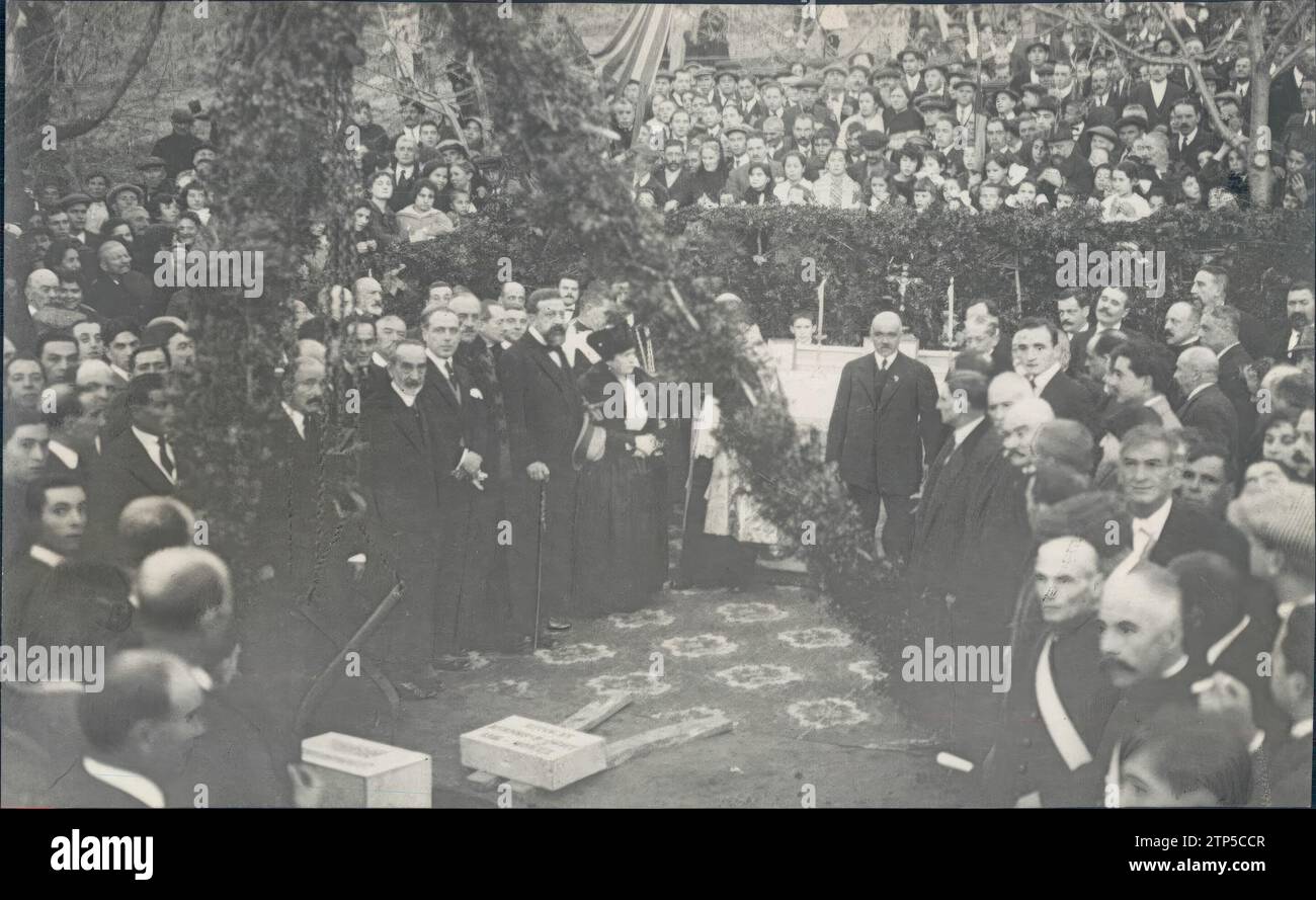 Monarchical celebration hi-res stock photography and images - Alamy