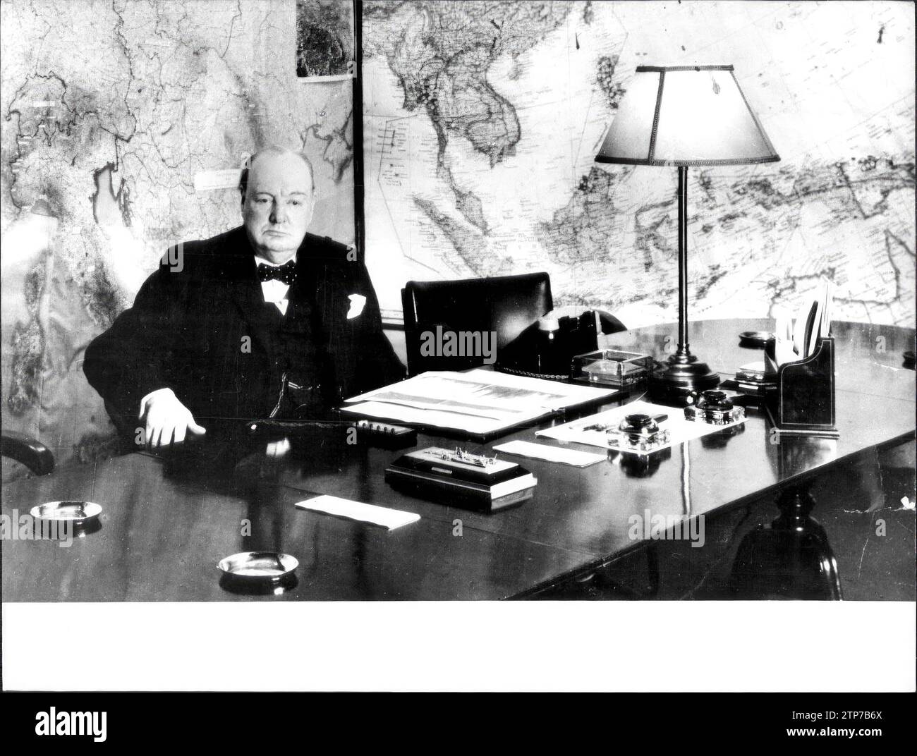 Mr winston churchill hi-res stock photography and images - Alamy