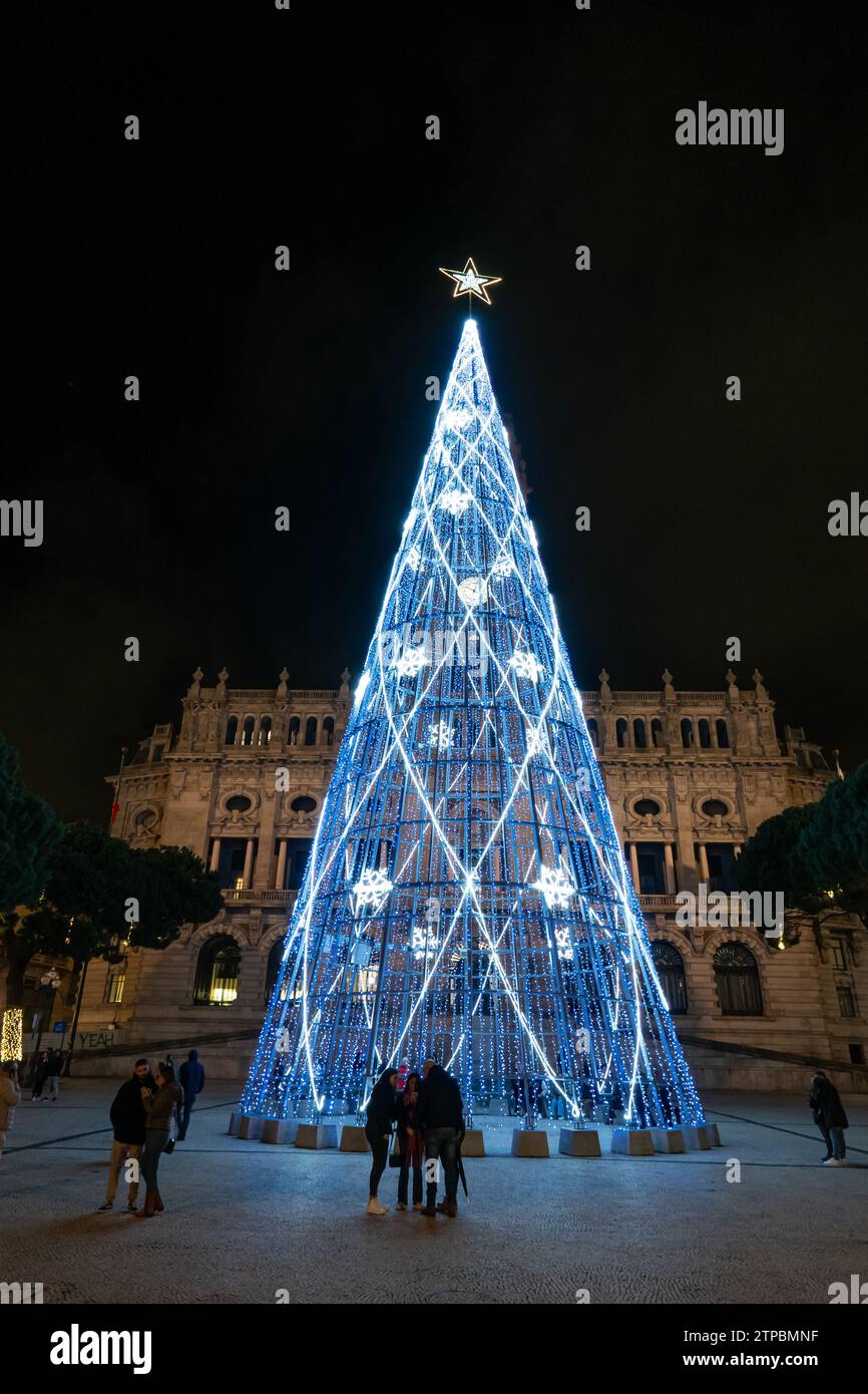Christmas lighting in Porto Stock Photo - Alamy