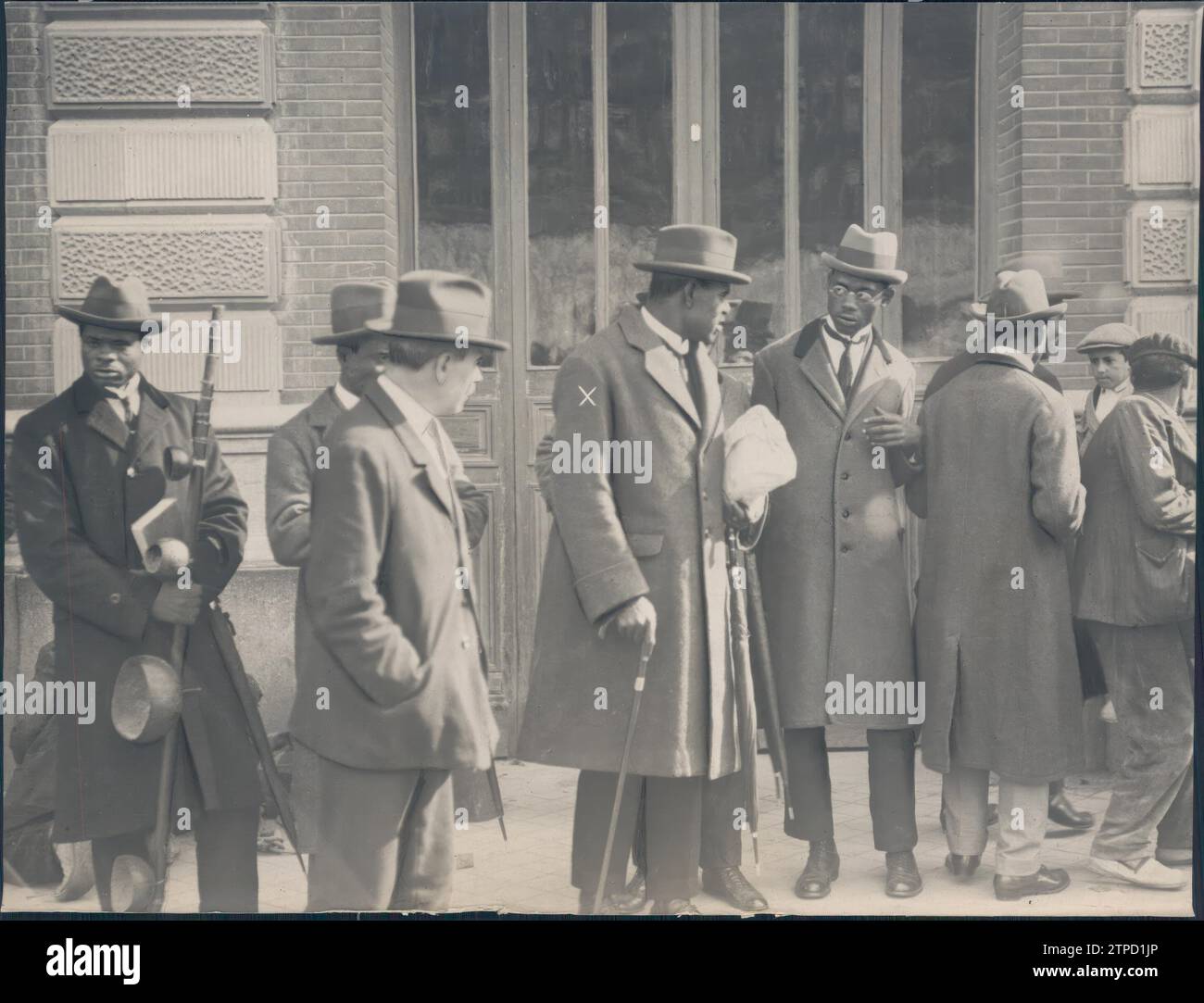 10/03/1919. The King of the Pamues in Madrid. The African monarch (X ...