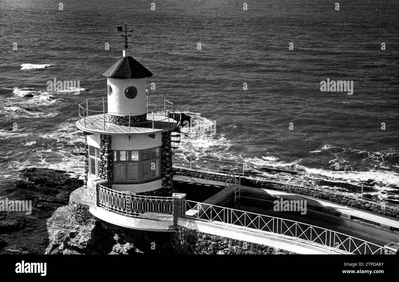 12/31/1954. Torremolinos beach lighthouse (Málaga). Credit: Album ...