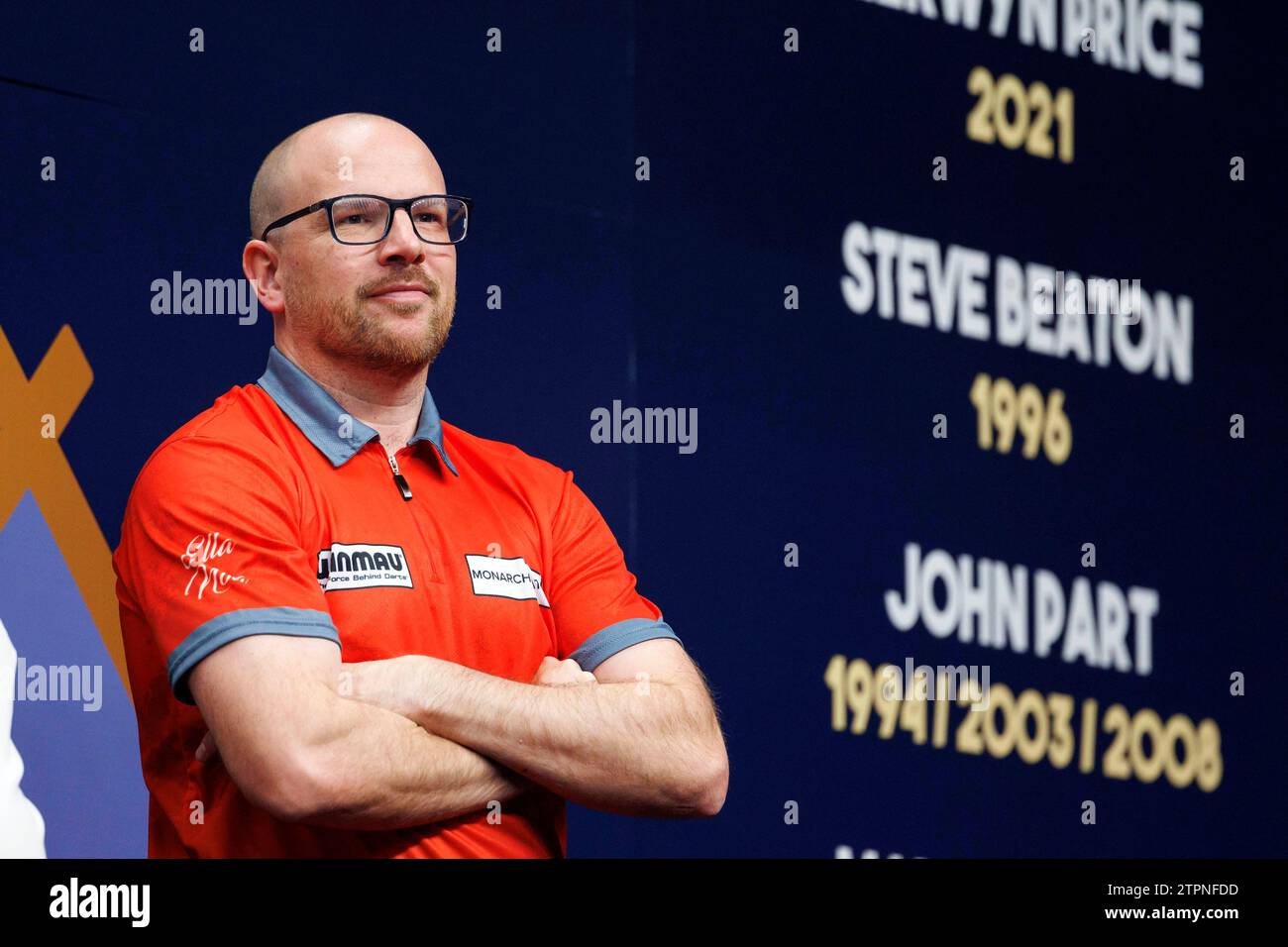 Dartspieler Mark Webster / Spider bei der World Darts Gala 2023 in der Lanxess-Arena. Köln, 08. ...