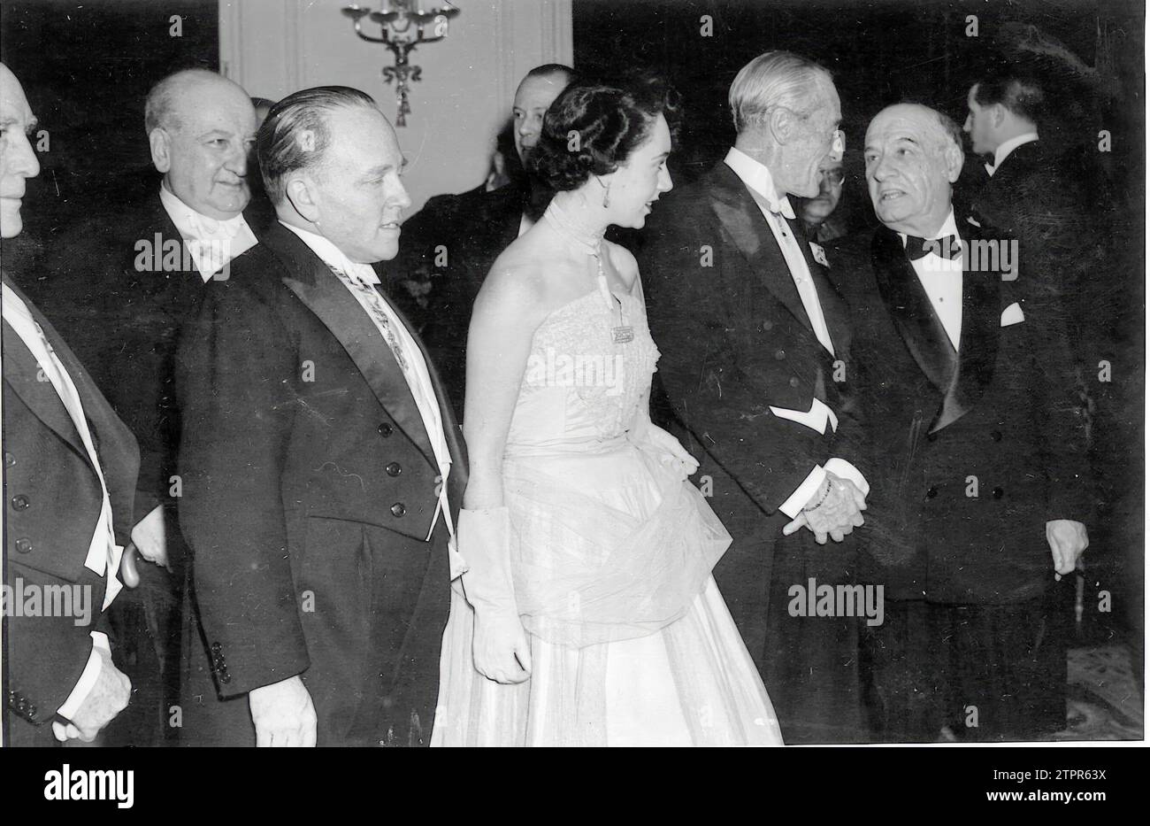 12/30/1949. The ambassador of Peru in Spain, Mr. Raúl Porras ...