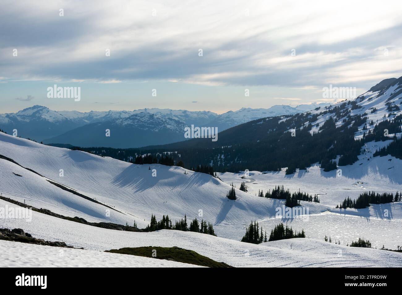 Panorama cloudy mountain range hi-res stock photography and images - Alamy