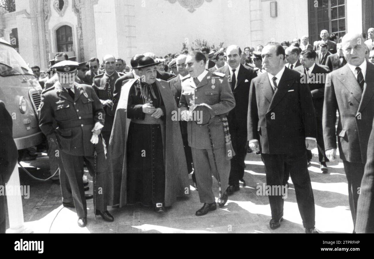 González Reina, On the Right, Inaugurated with Cardinal Monreal and the ...