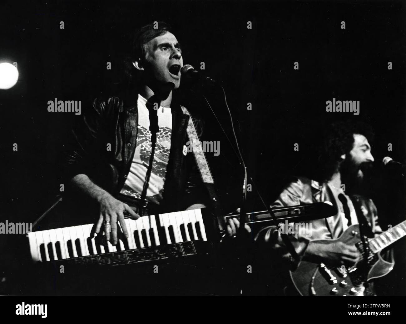 Teddy Bautista during a performance in 1982. Credit: Album / Archivo ...