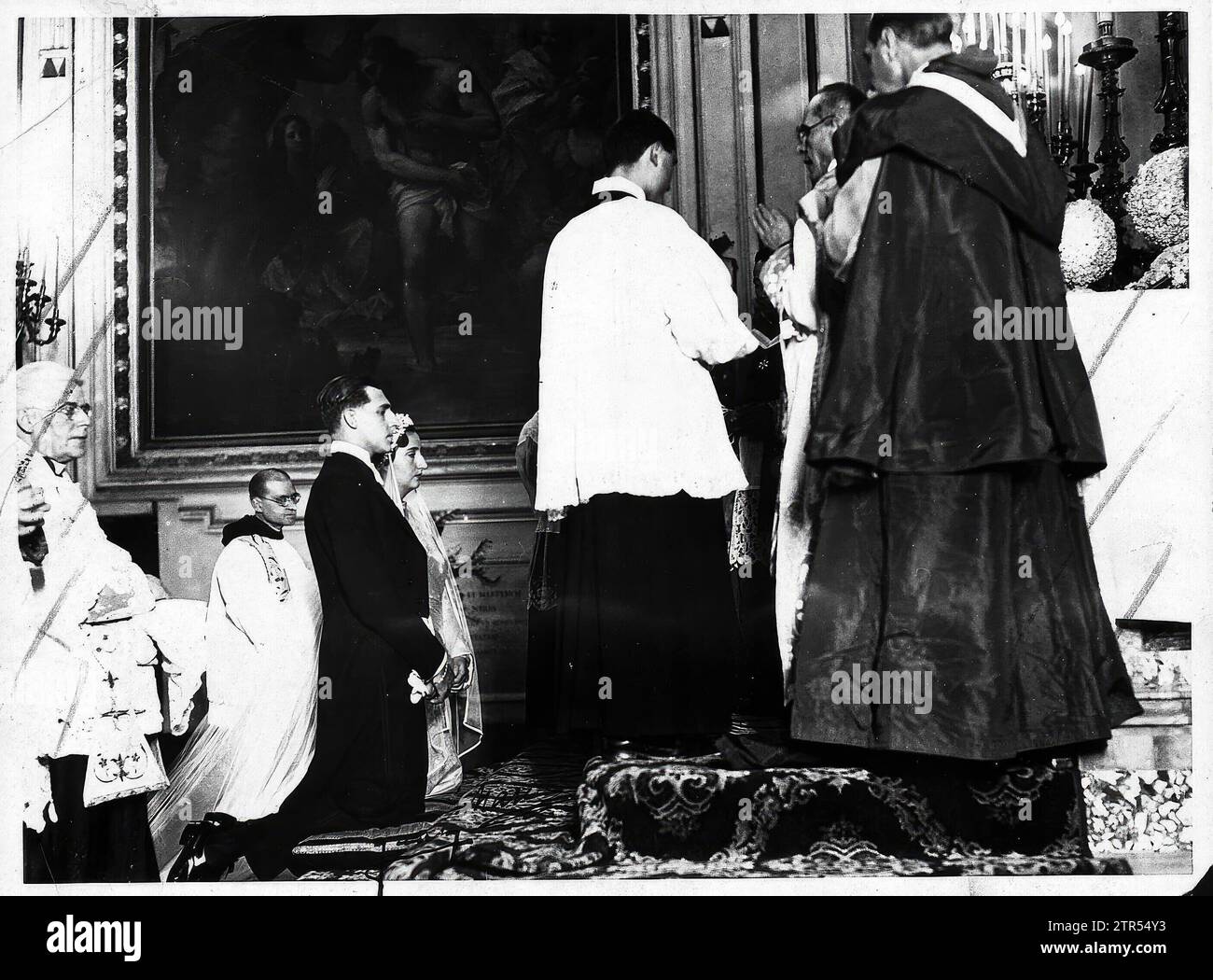 10/11/1935. Wedding of Don Juan de Borbón and Doña María de las ...