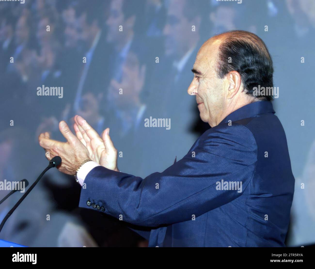 03 01 2000 hi-res stock photography and images - Alamy