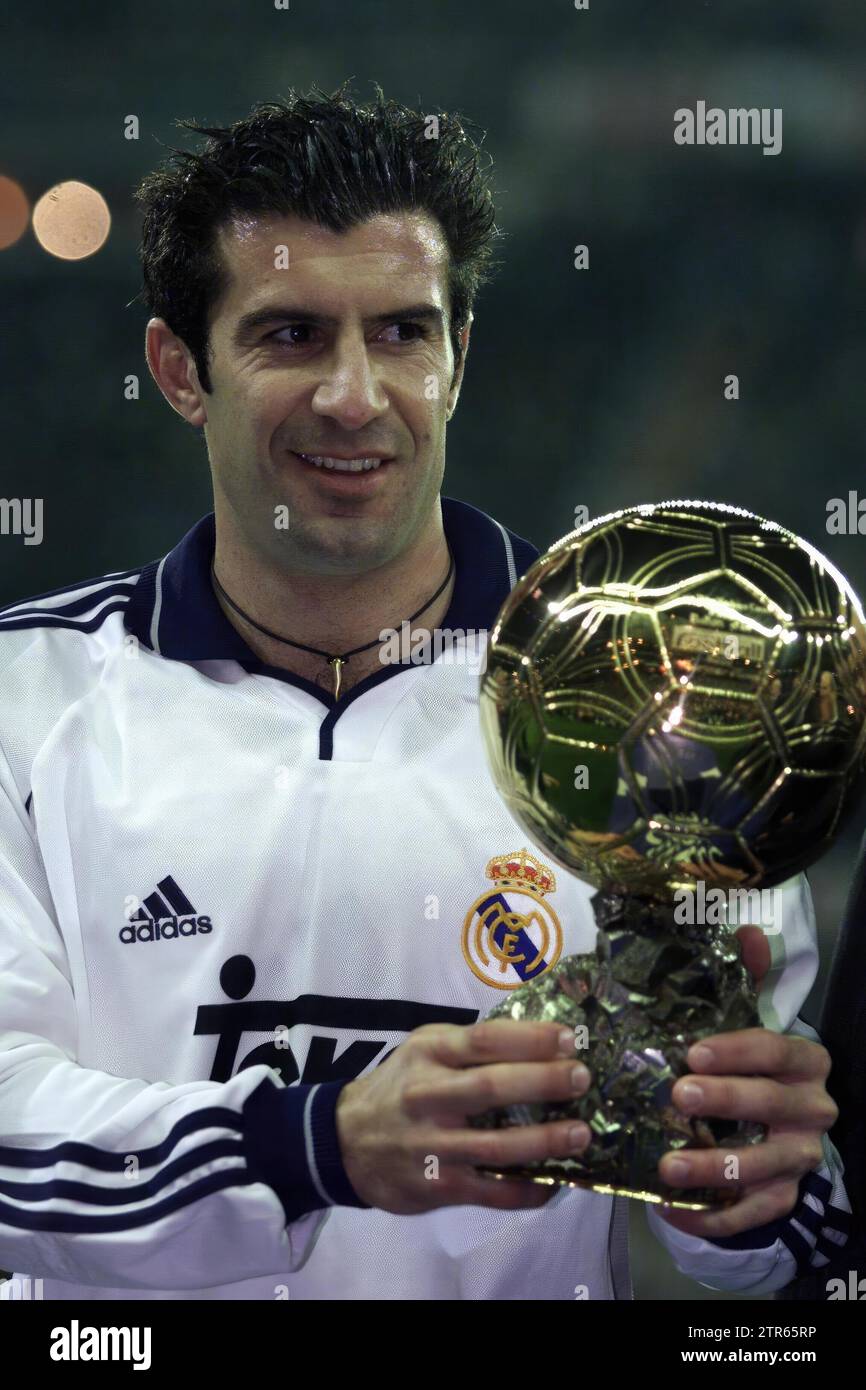 Madrid. 01/14/2001 league match day 18. Match between Real Madrid and ...