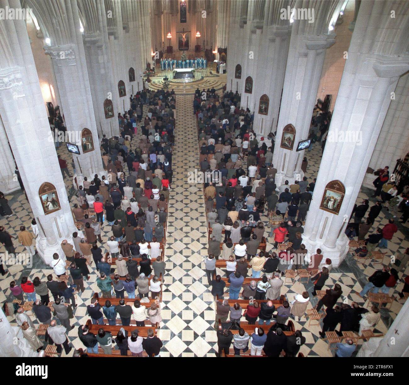 Madrid. 12/07/2000. General view of the cathedral of La Almudena during ...